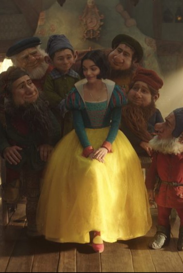 "Snow White" First Look Leaves Viewers Disappointed: "Cancel It" | Evie ...