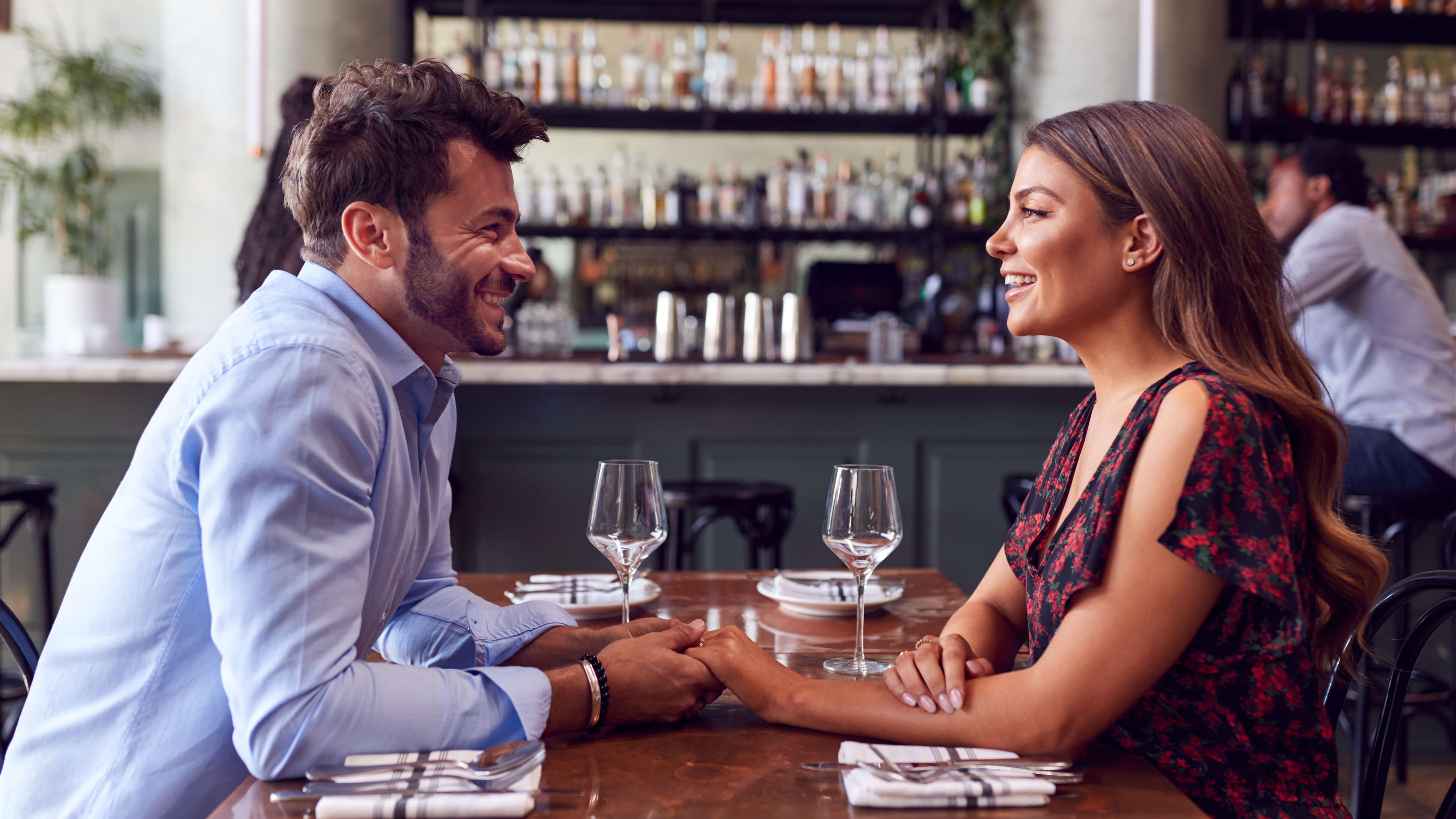What His First Date Drink Order Says About Him | Evie Magazine