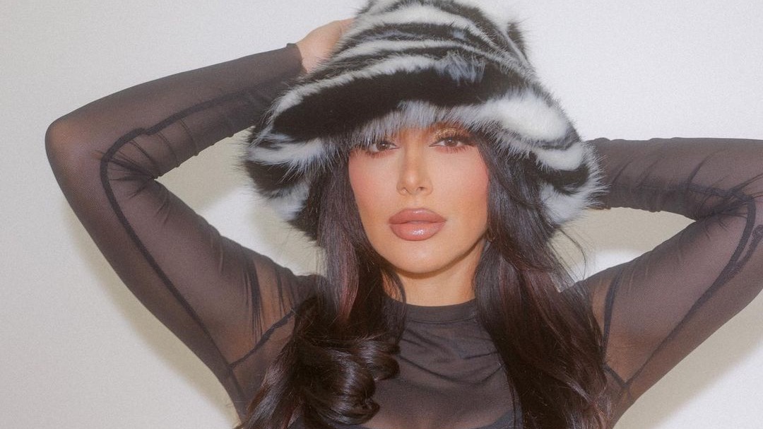 Beauty Influencer Huda Slams App Being Advertised On Instagram That ...