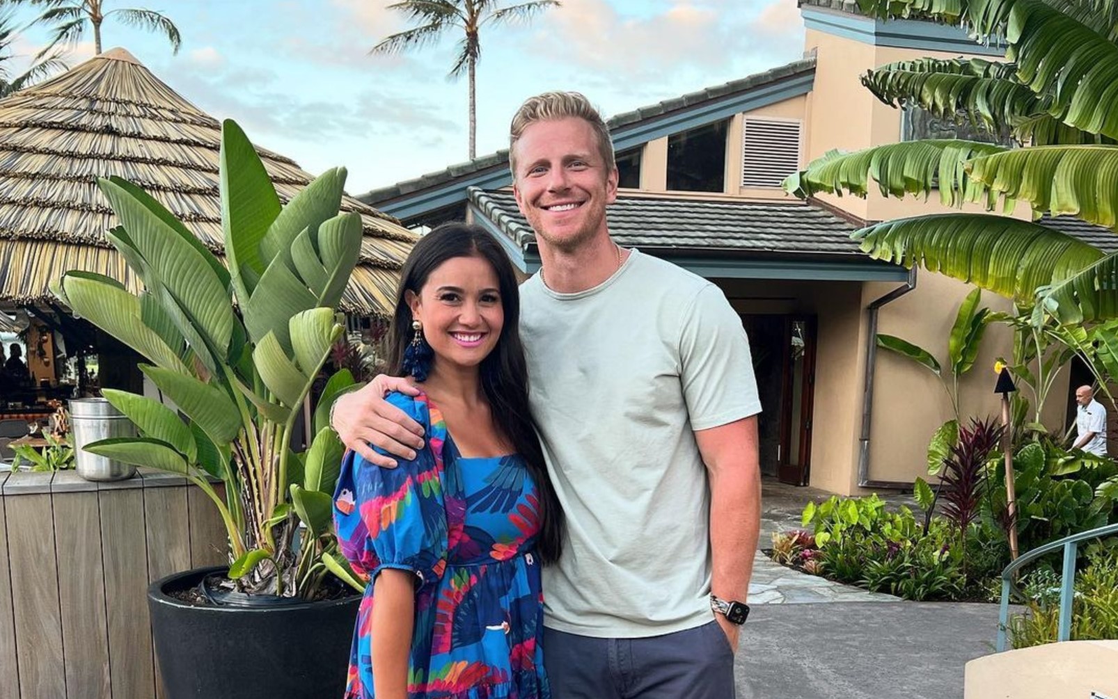 Gruaige Bainise Catherine Lowe The Bachelor's Sean Lowe Bares Buff