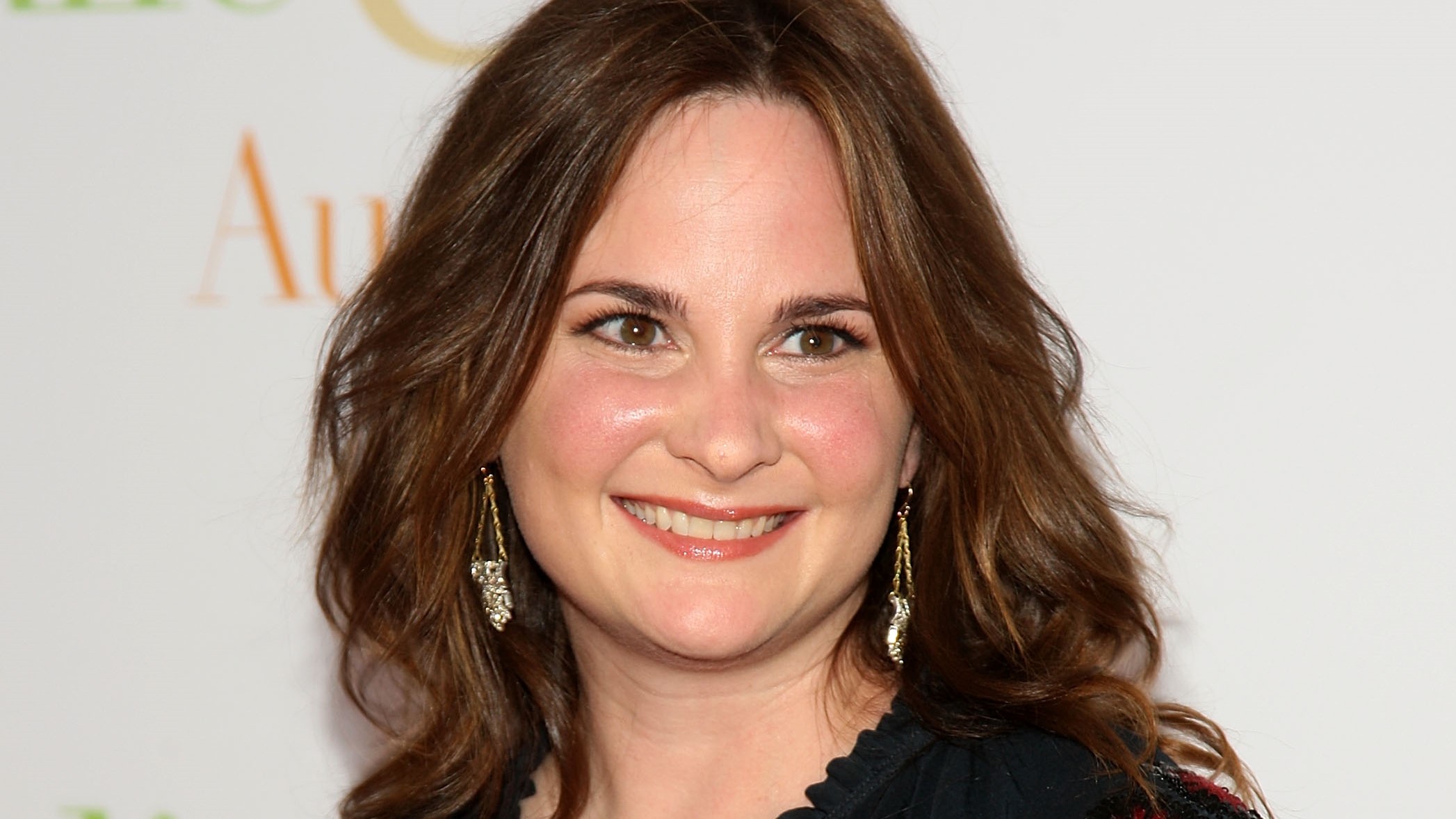 Author Julie Powell Dies From Heart Attack One Year After Tweeting How ...