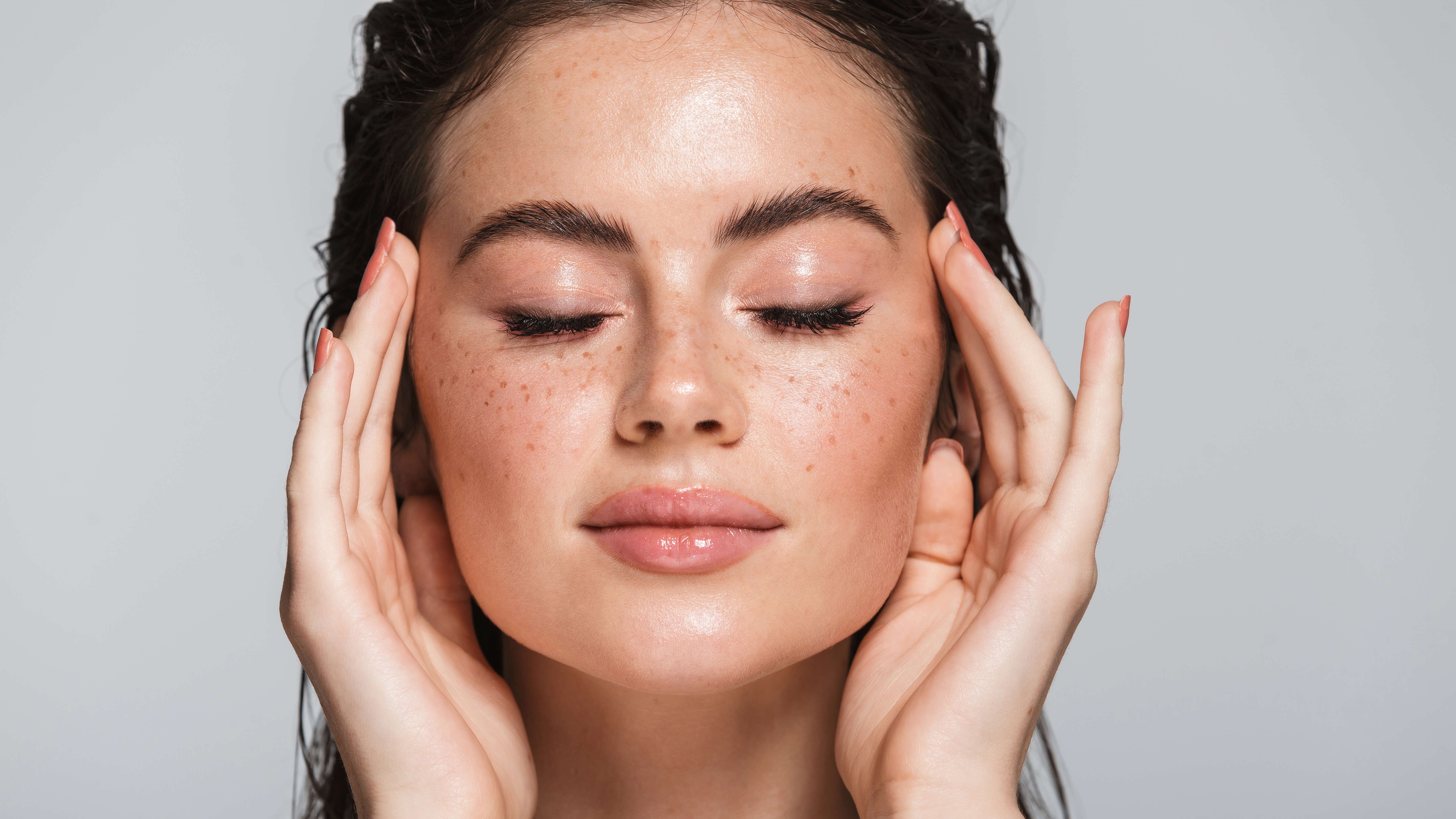 What Is Dolphin Skin And How Can We Hop On Board With This New Beauty ...