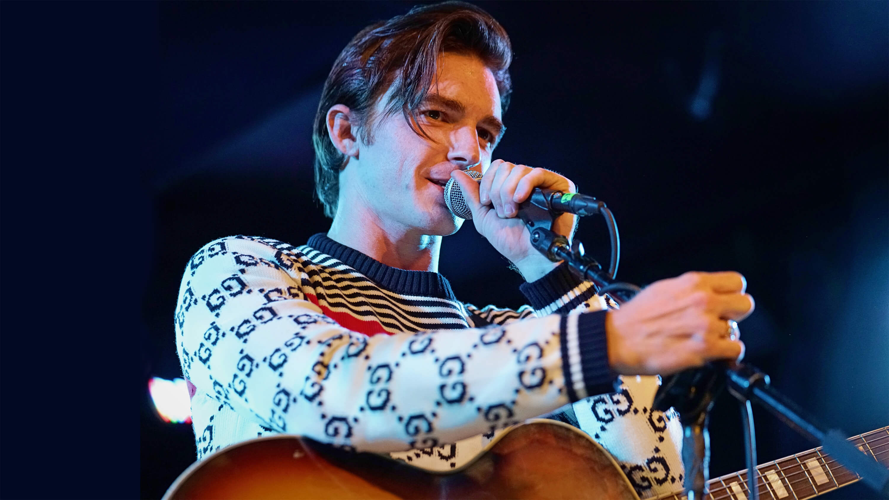 Drake Bell Becoming A Mexican Pop Star Is The Most 2020 Thing We've ...