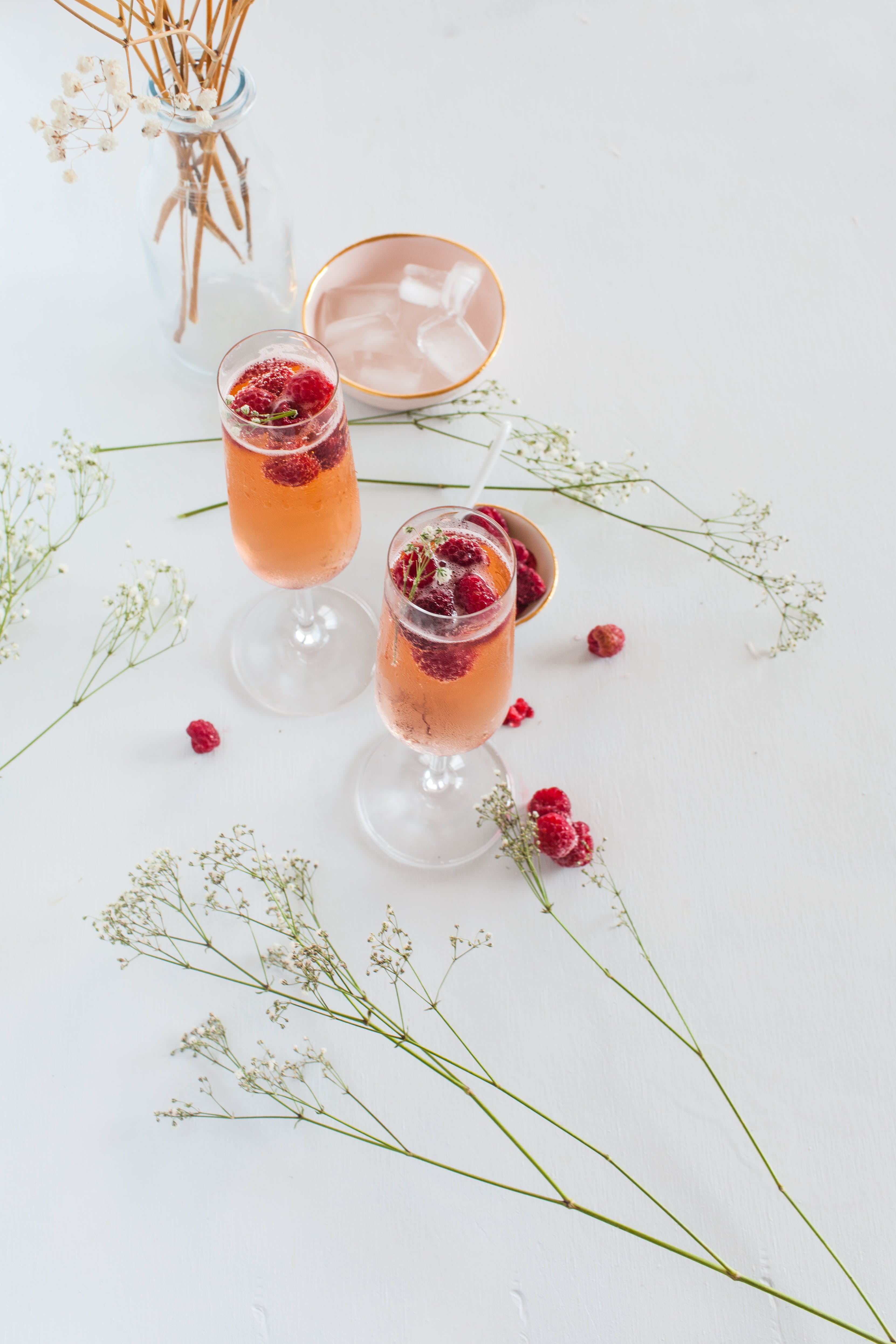 In Honor Of Dry January, Here Are 15 Delicious Winter Mocktails To Try ...
