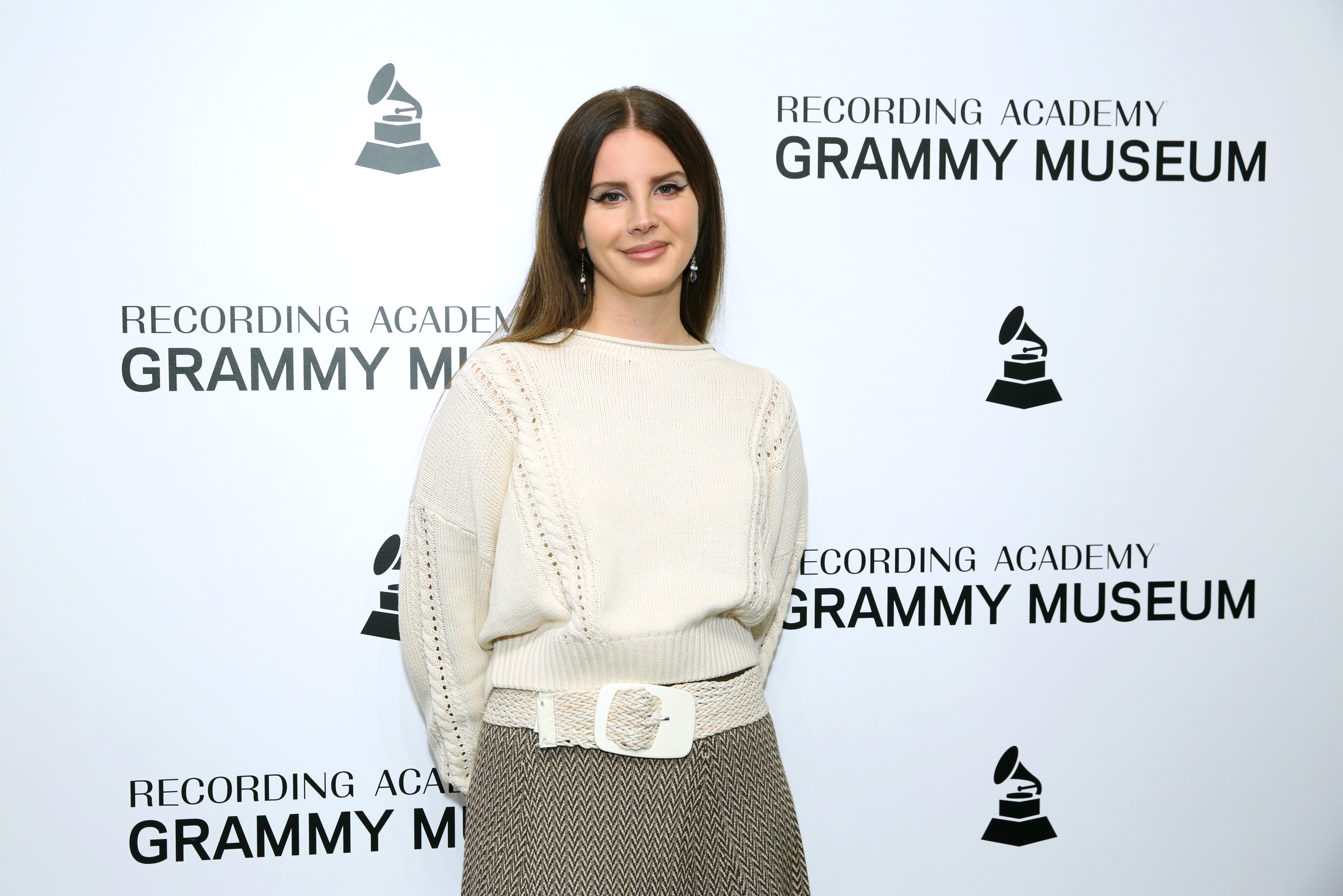 Lana Del Rey Is An Underrated Queen. Here’s Why. | Evie Magazine