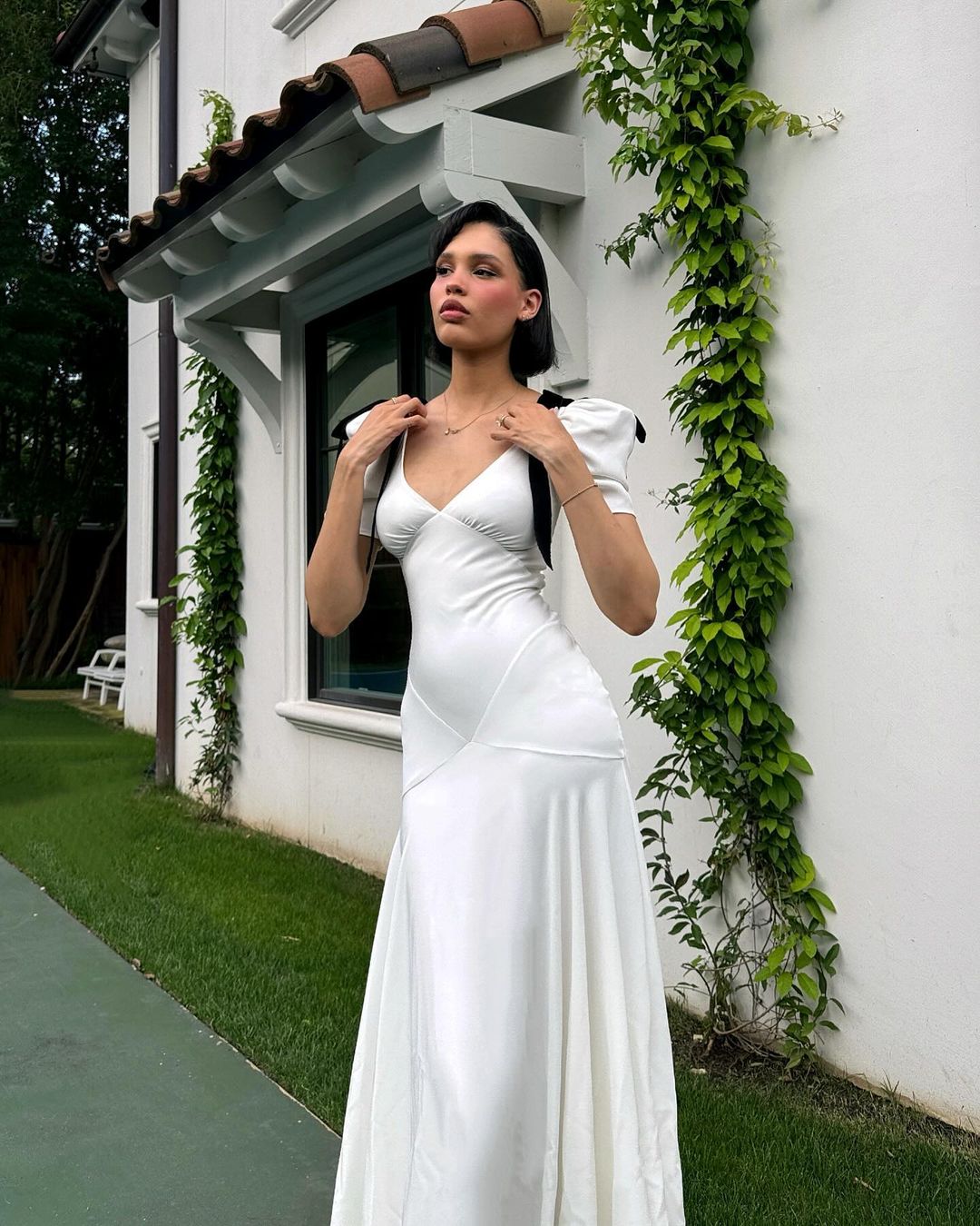 Here's Where To Shop If You Love Nara Smith's Style | Evie Magazine