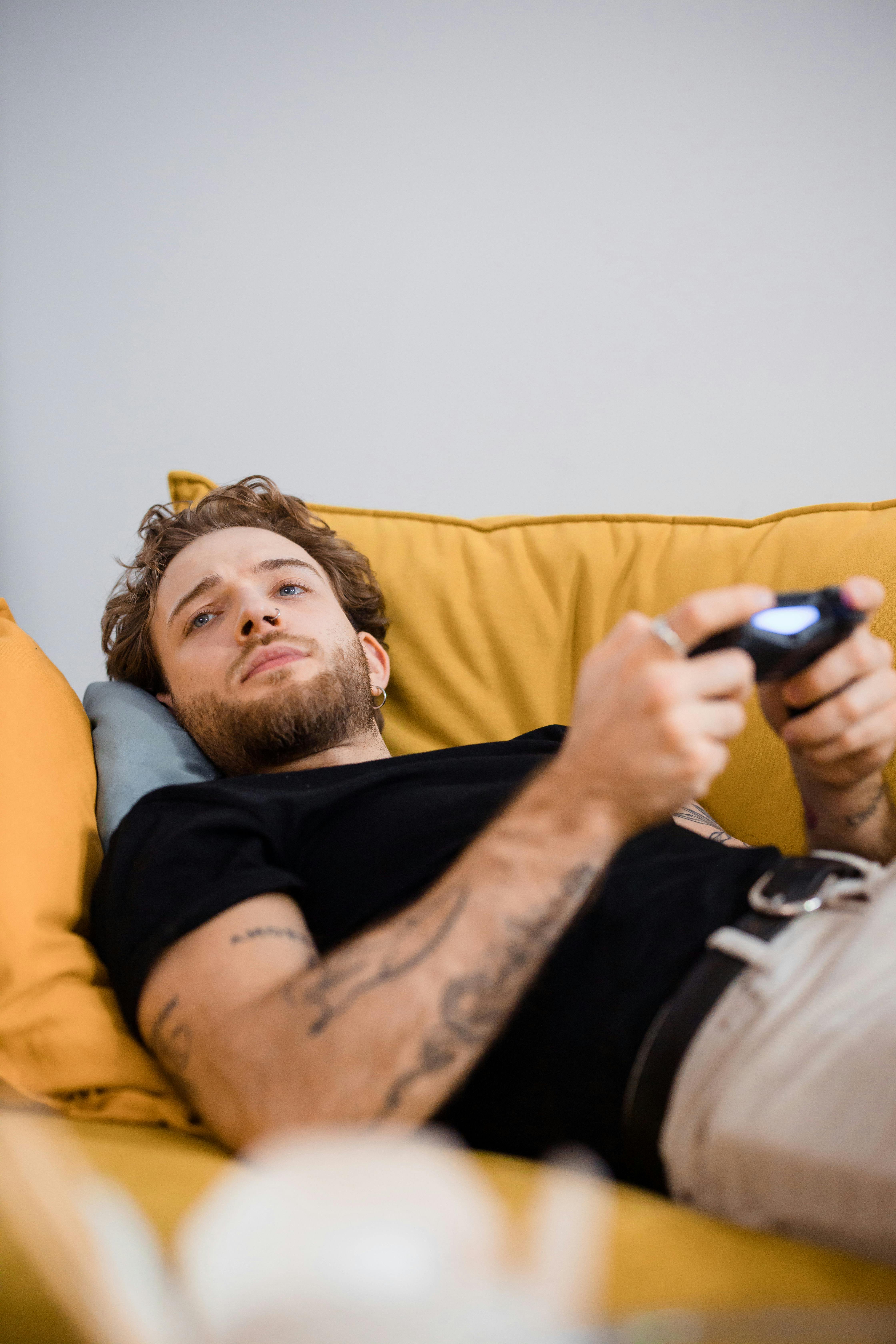 Is Your Man A Gamer? Here Are 6 Things You Need To Know | Evie Magazine