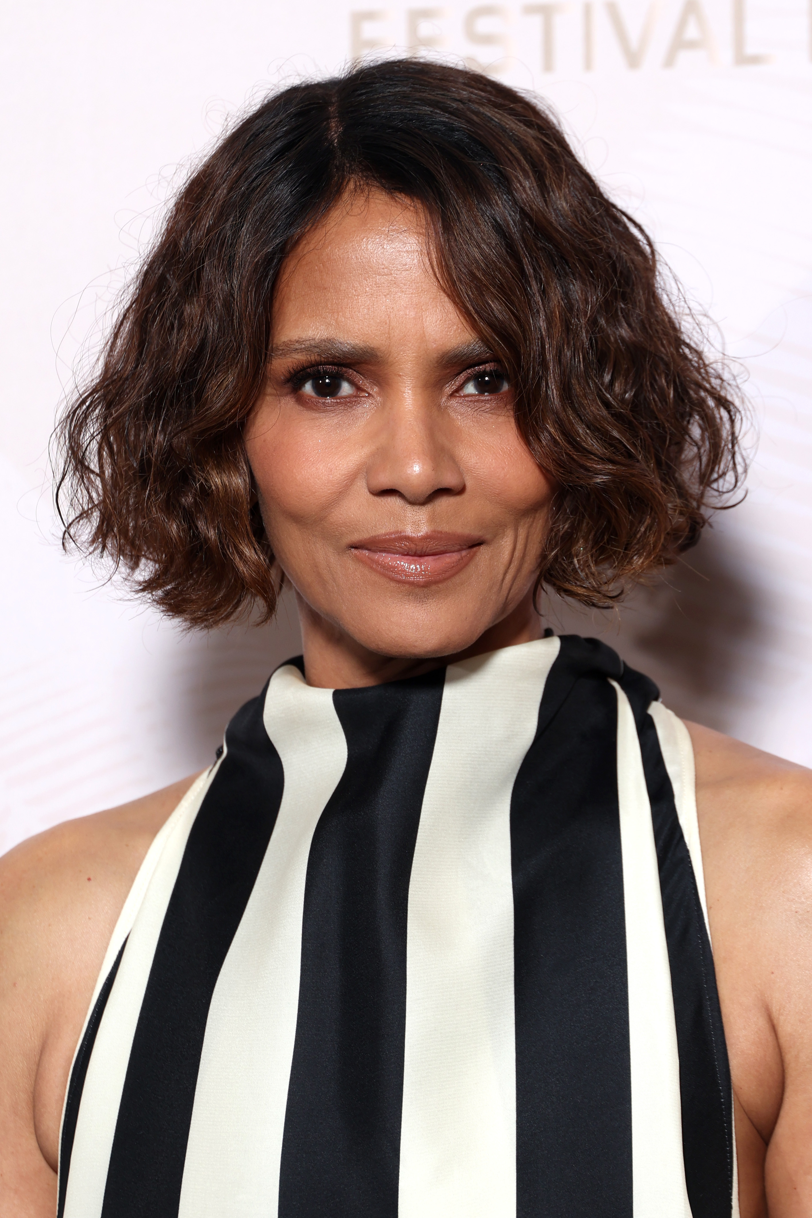 Halle Berry Doesn’t Think James Bond Should Be Played By A Woman | Evie ...