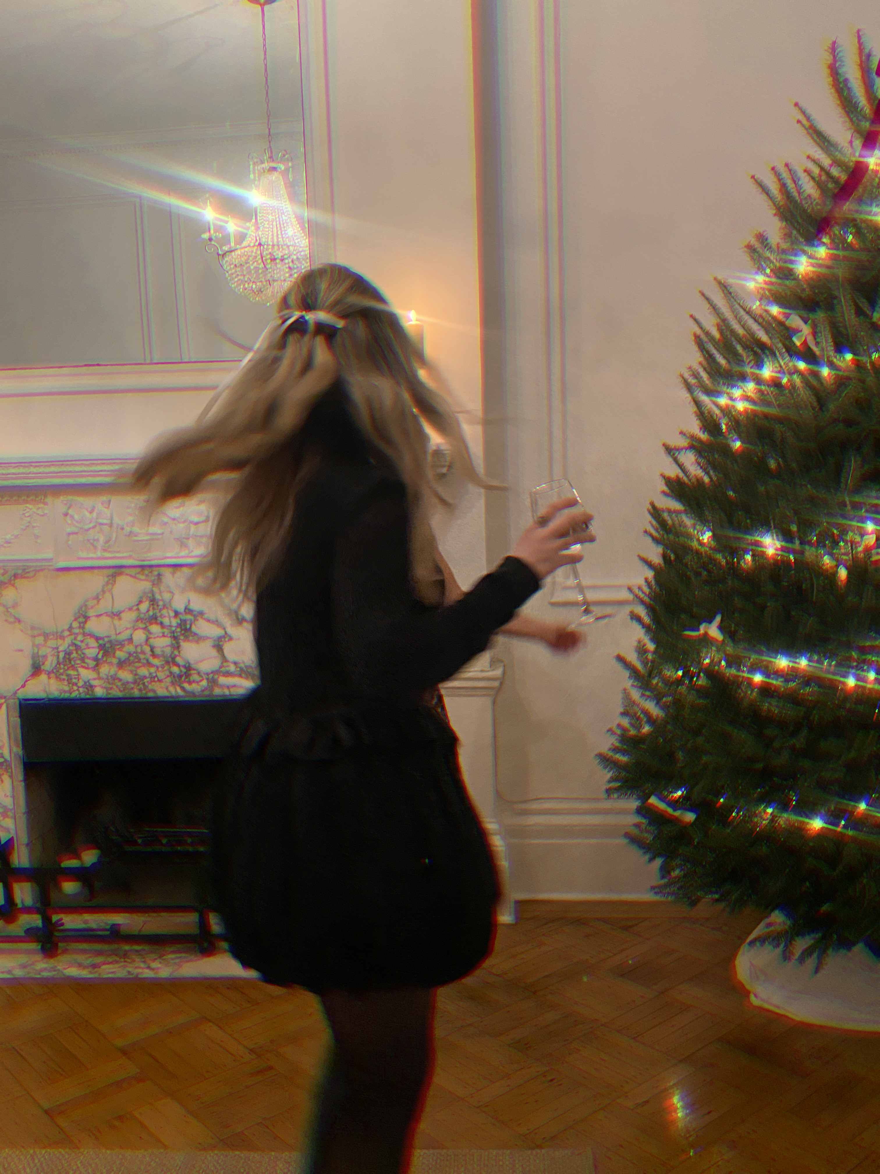 15 Ways To Make Your Christmas Outfits More Feminine | Evie Magazine