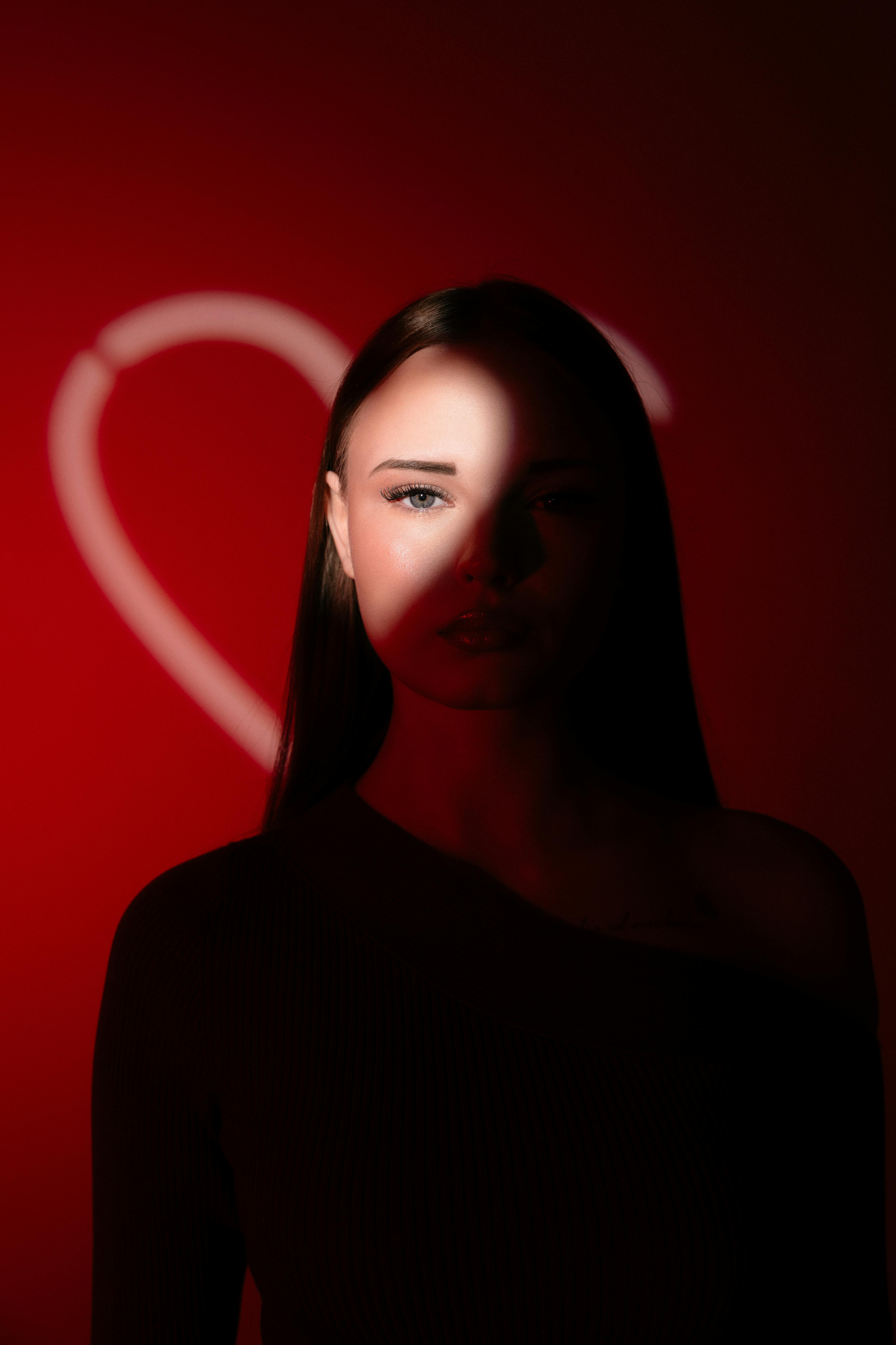 The Case For Centering Your Life Around Romantic Love | Evie Magazine