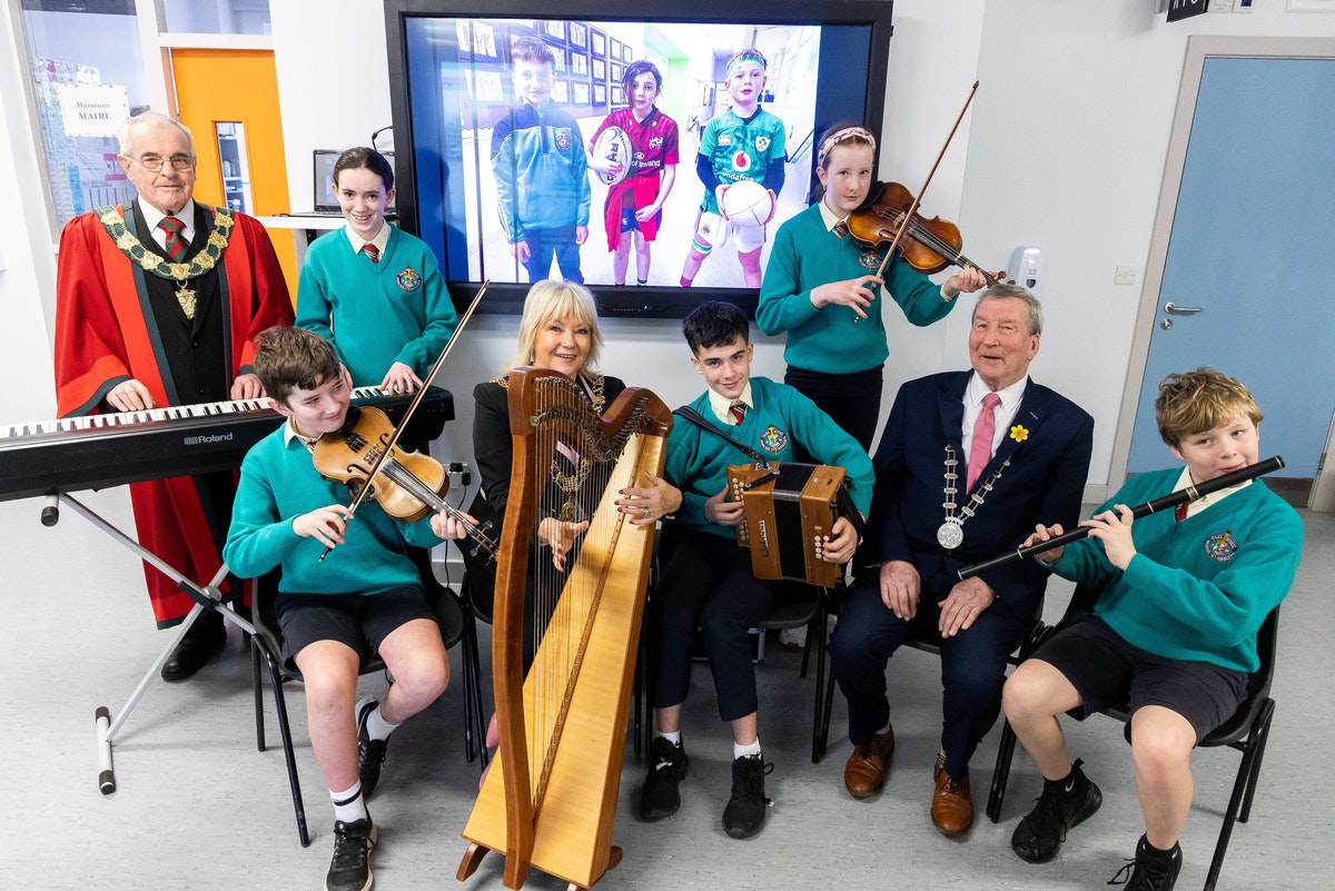 PPDS donates Philips interactive classroom display to Irish | PPDS