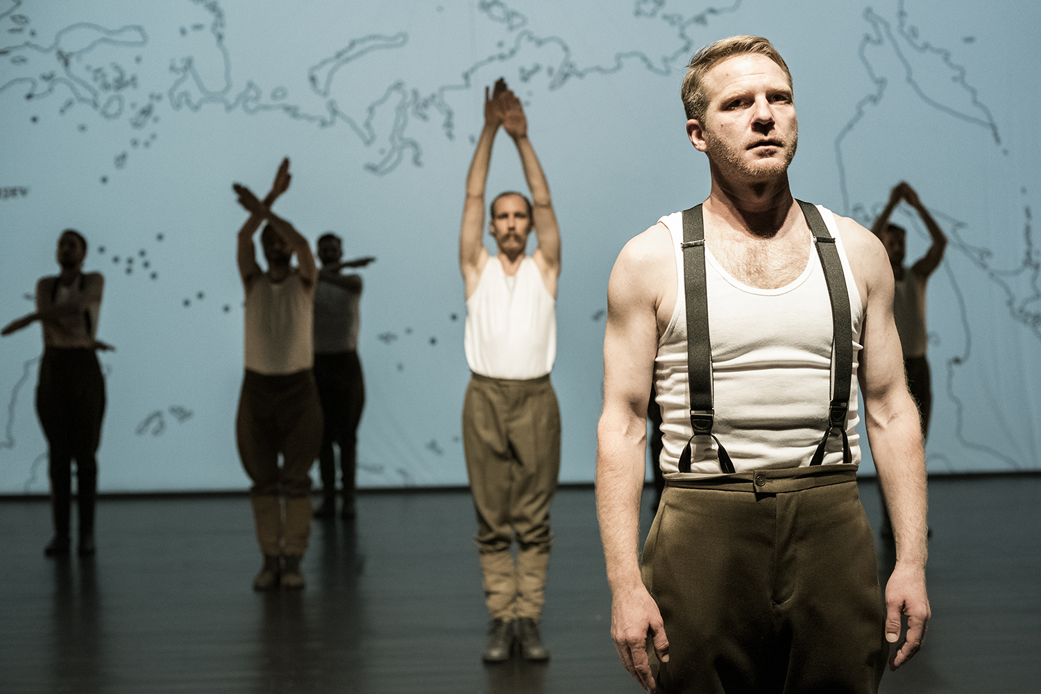 Detail fotek z inscenací - Národní divadlo