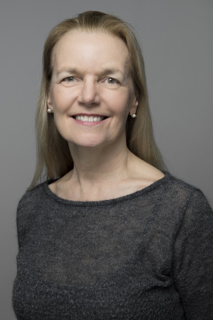 Andria Hall - Národní divadlo