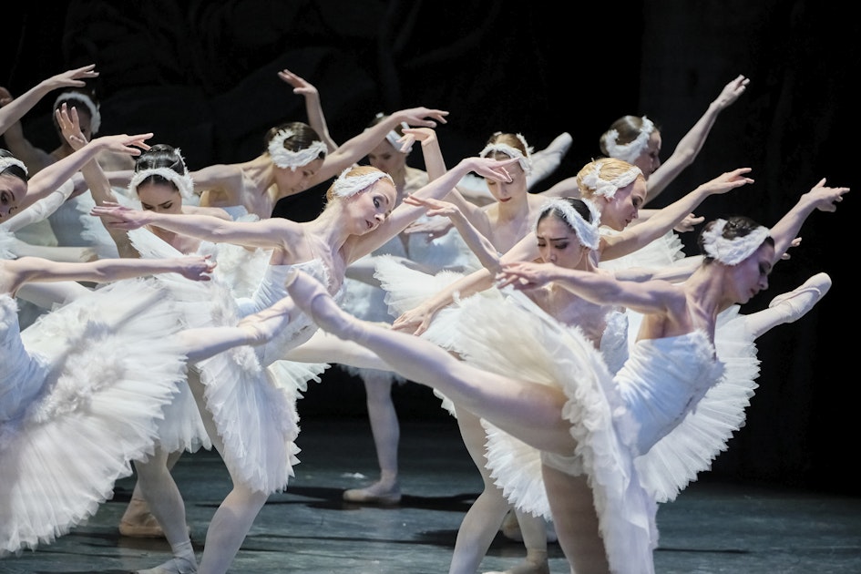 Labutí jezero – čtyři představení v červnu 2021 - Národní divadlo