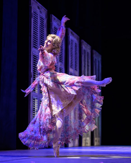 Applause for Nikola Marova - National Theatre