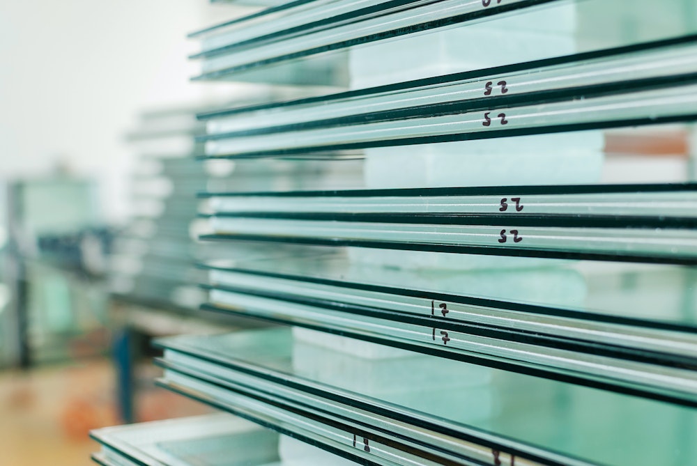 Tempered Glass vs Regular Glass - What's the Difference?