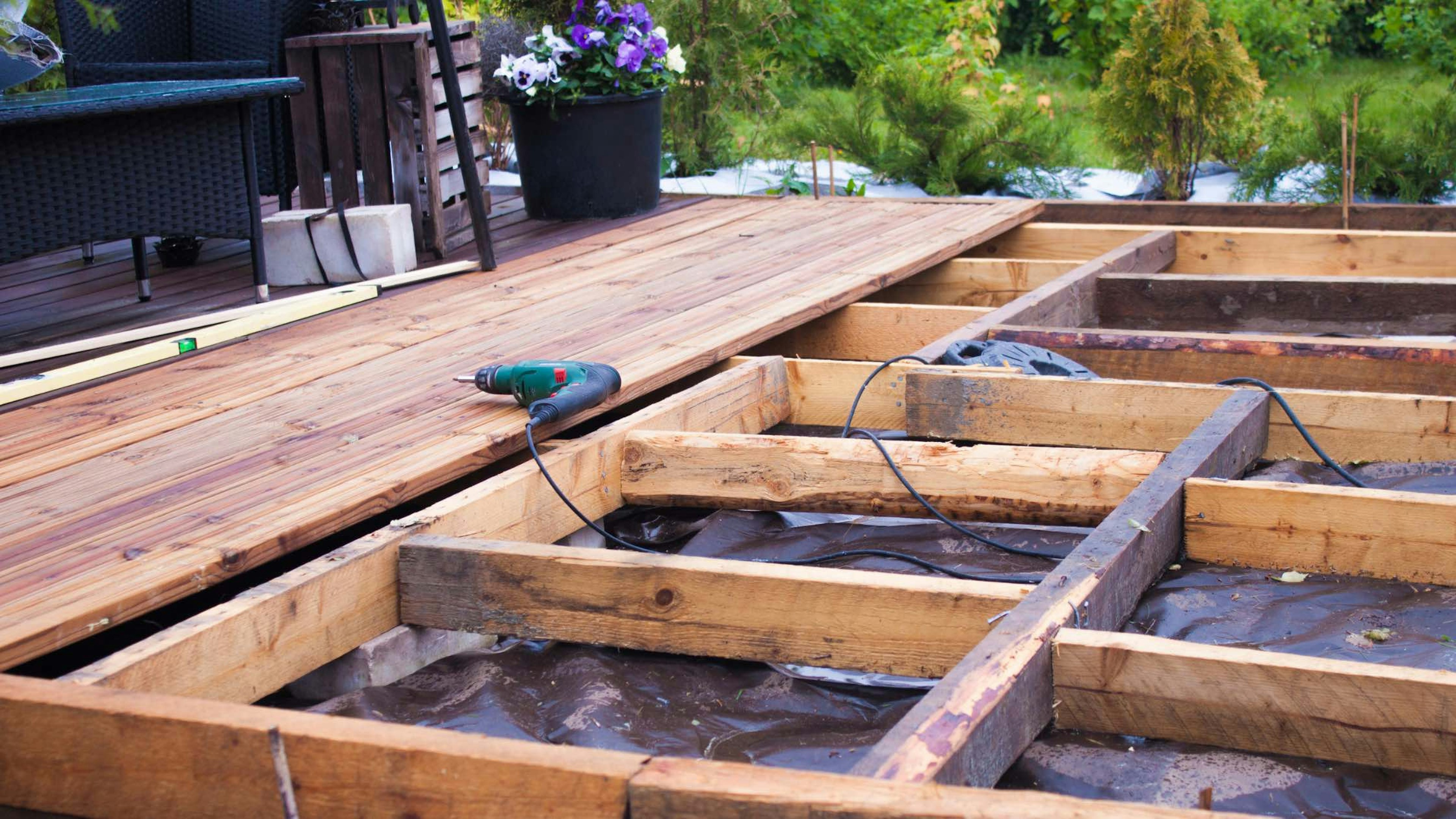Guide de construction de terrasse : Ce qu’il faut prendre en compte ...