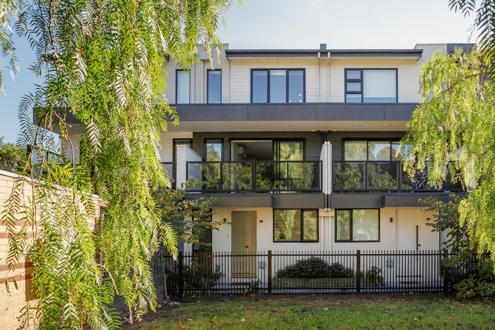 4/13 McCracken Avenue Pascoe Vale VIC | MATTHEWS. Agency
