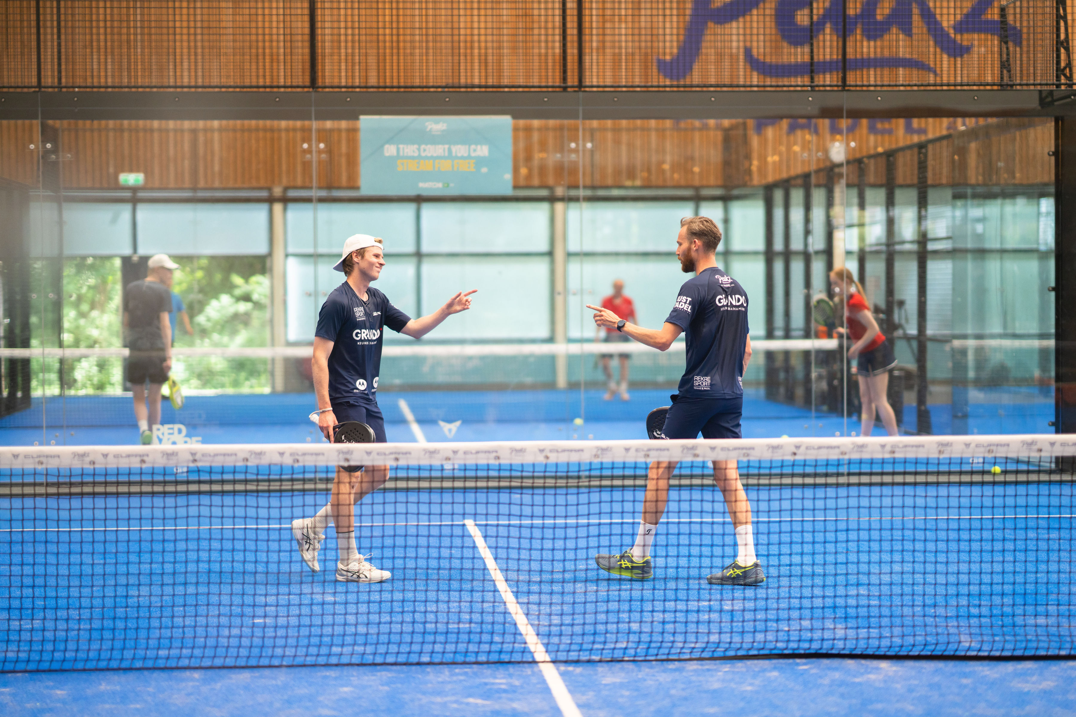 Peakz Padel: Peakz Padel Kauwgomballenkwartier in Oost | Boek hier