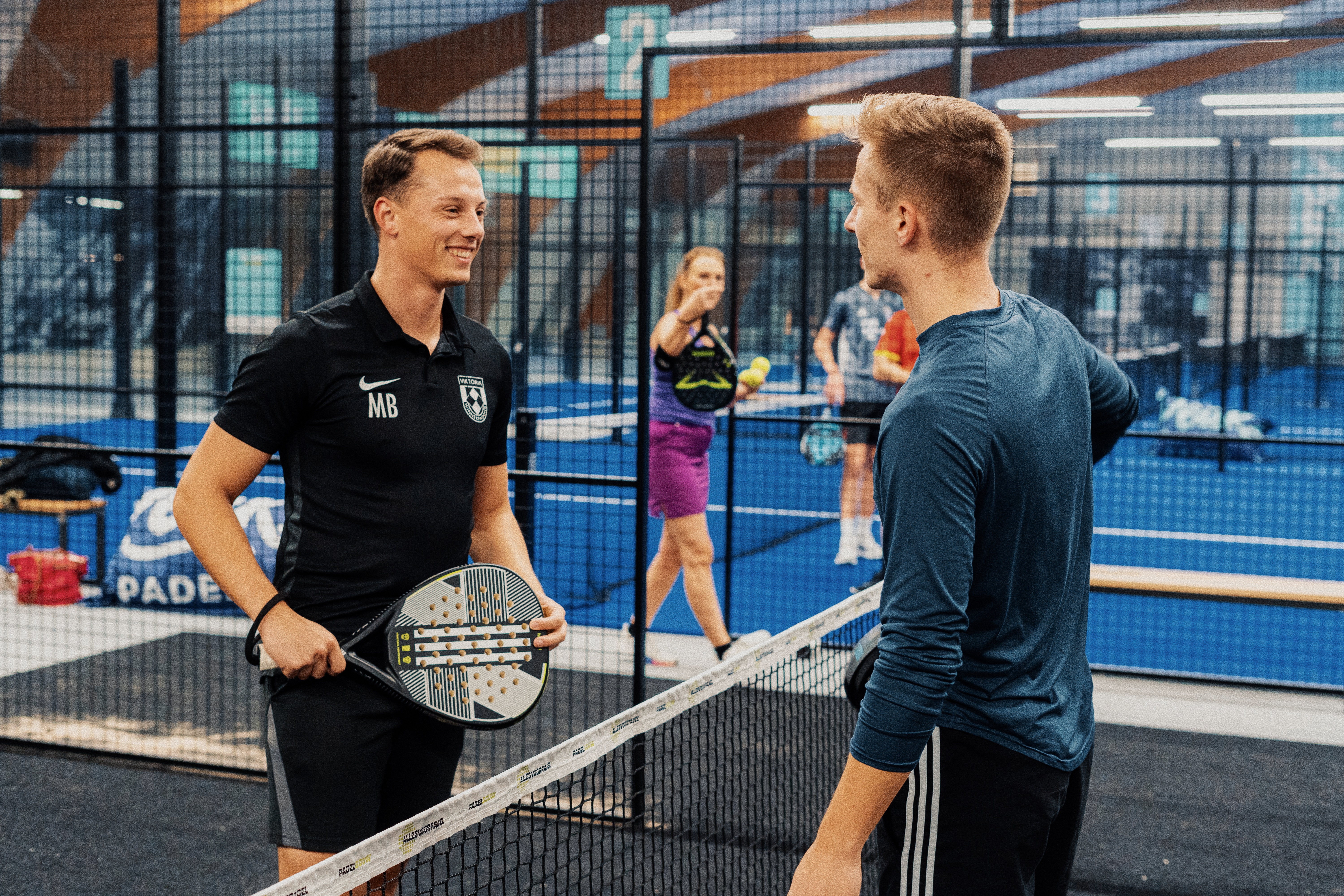 Peakz Padel: Buche einen Padelcourt bei Peakz Padel