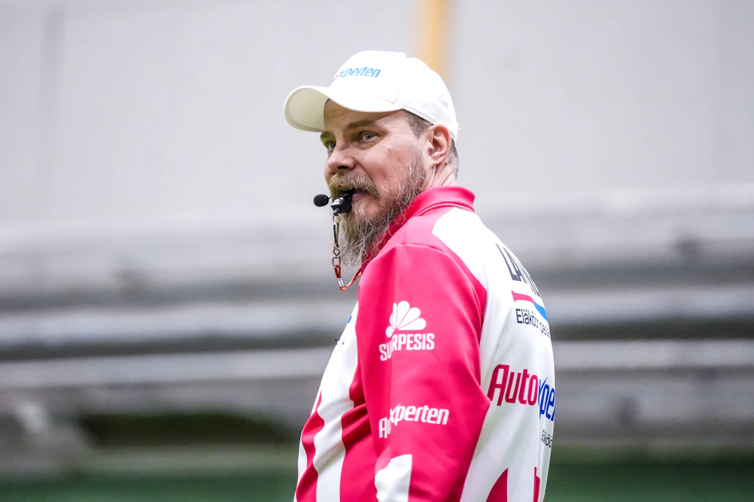 Superpesis-tuomarit ja C-tason tuomarit