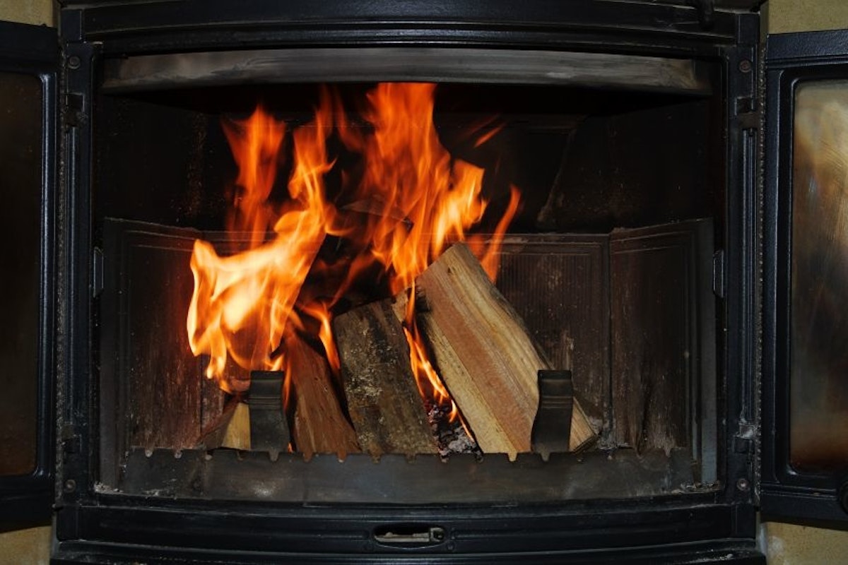 Log fire — Science Learning Hub