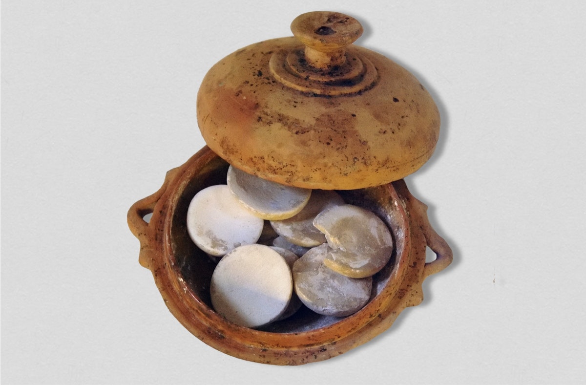 Lead cosmetics, 500 BC — Science Learning Hub