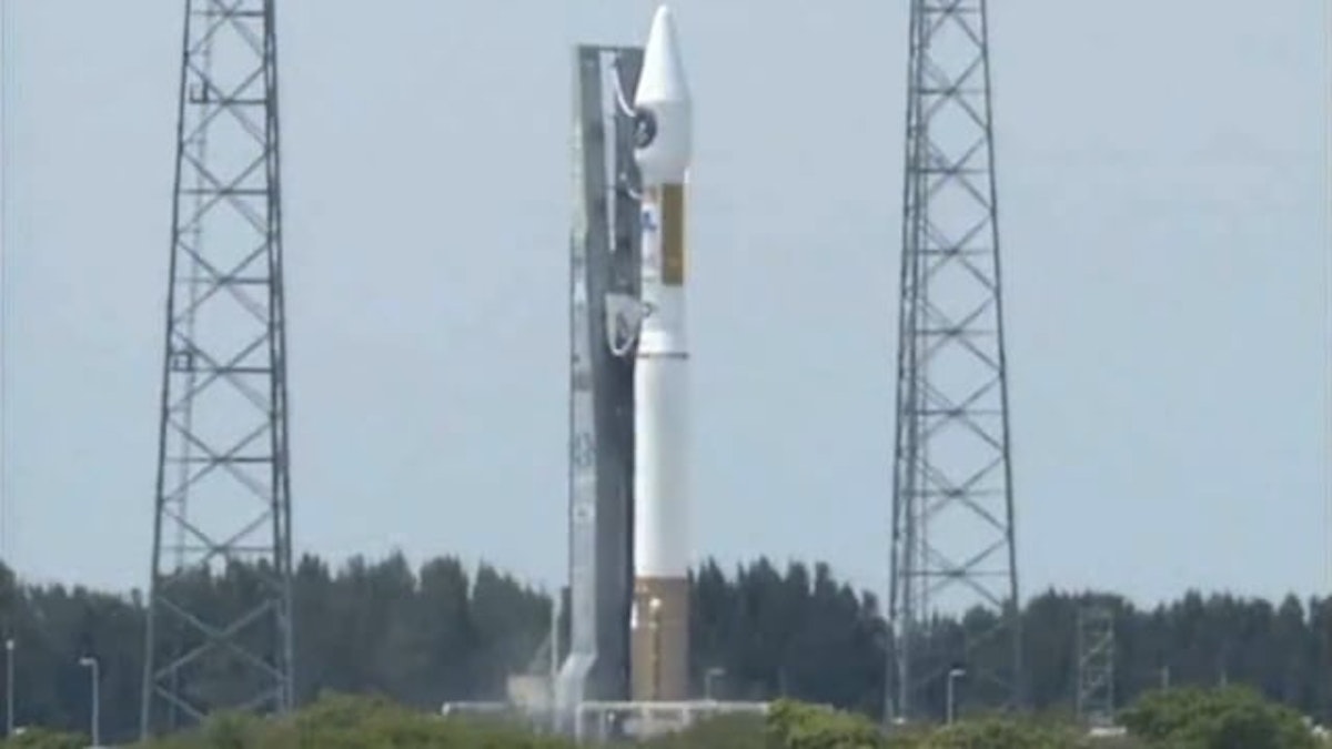 Launching satellites into orbit — Science Learning Hub