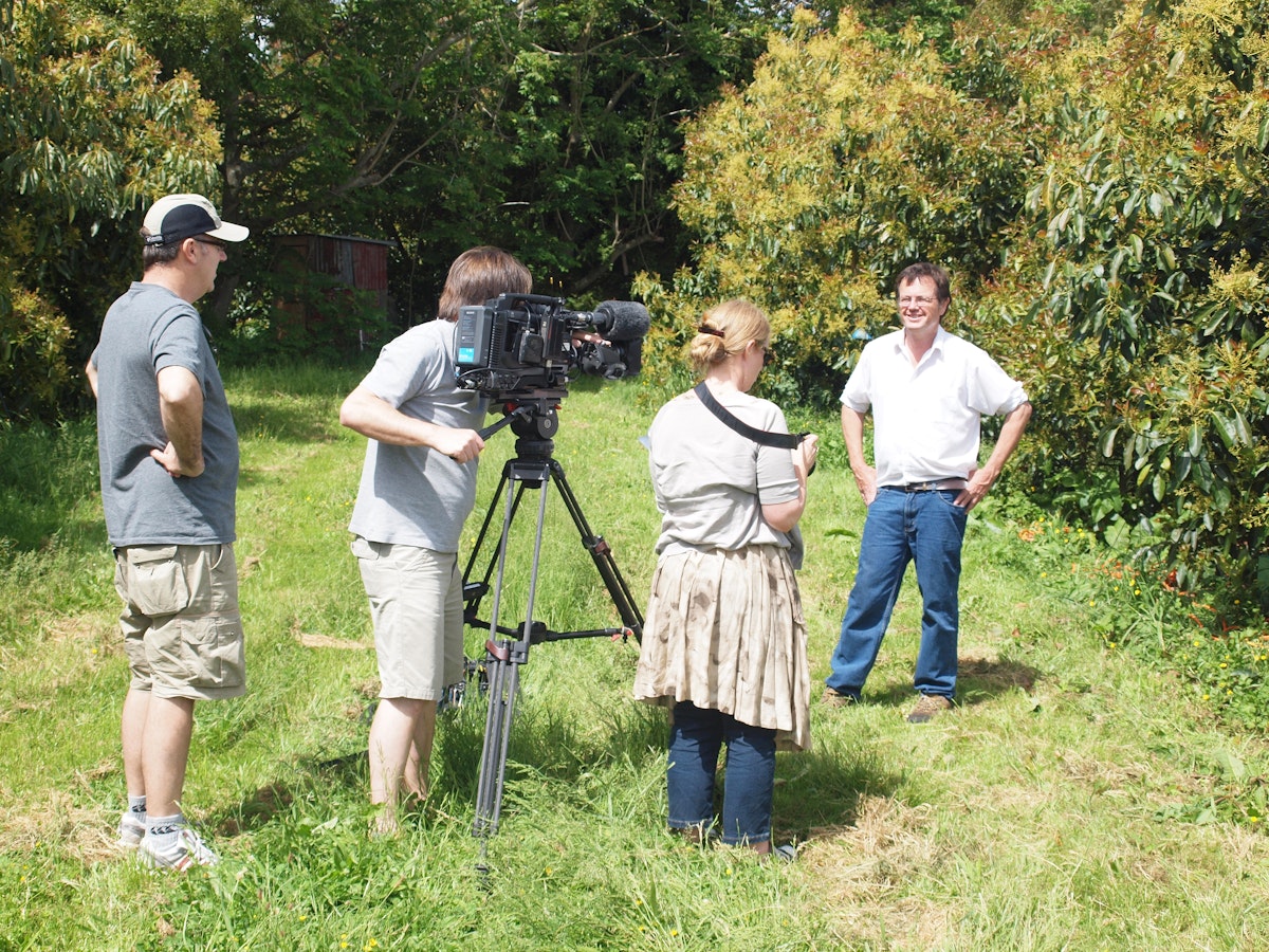 Camera crew interview man outdoors — Science Learning Hub