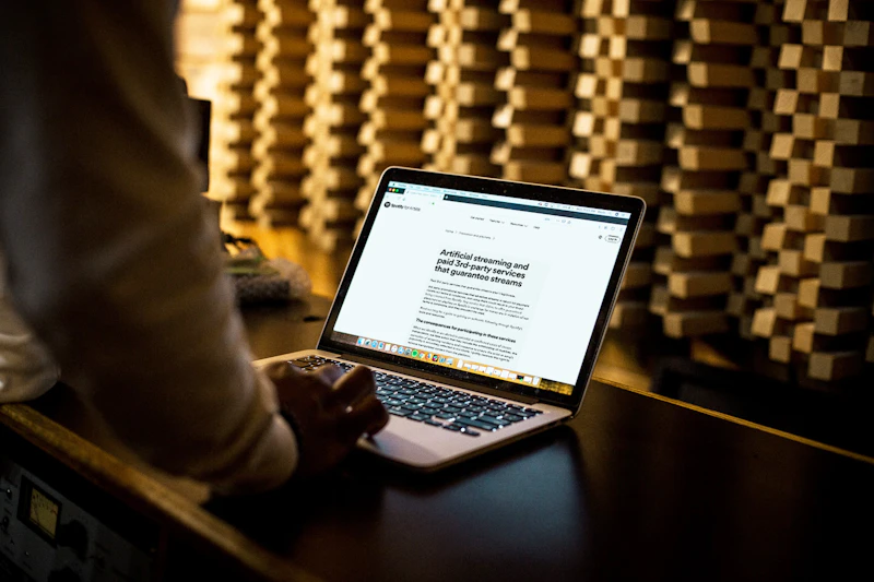 Frode da streaming su Spotify e altre piattaforme e come prevenirla