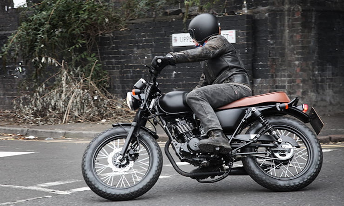 Mutt Mongrel 125 (2016) - First Ride & Review