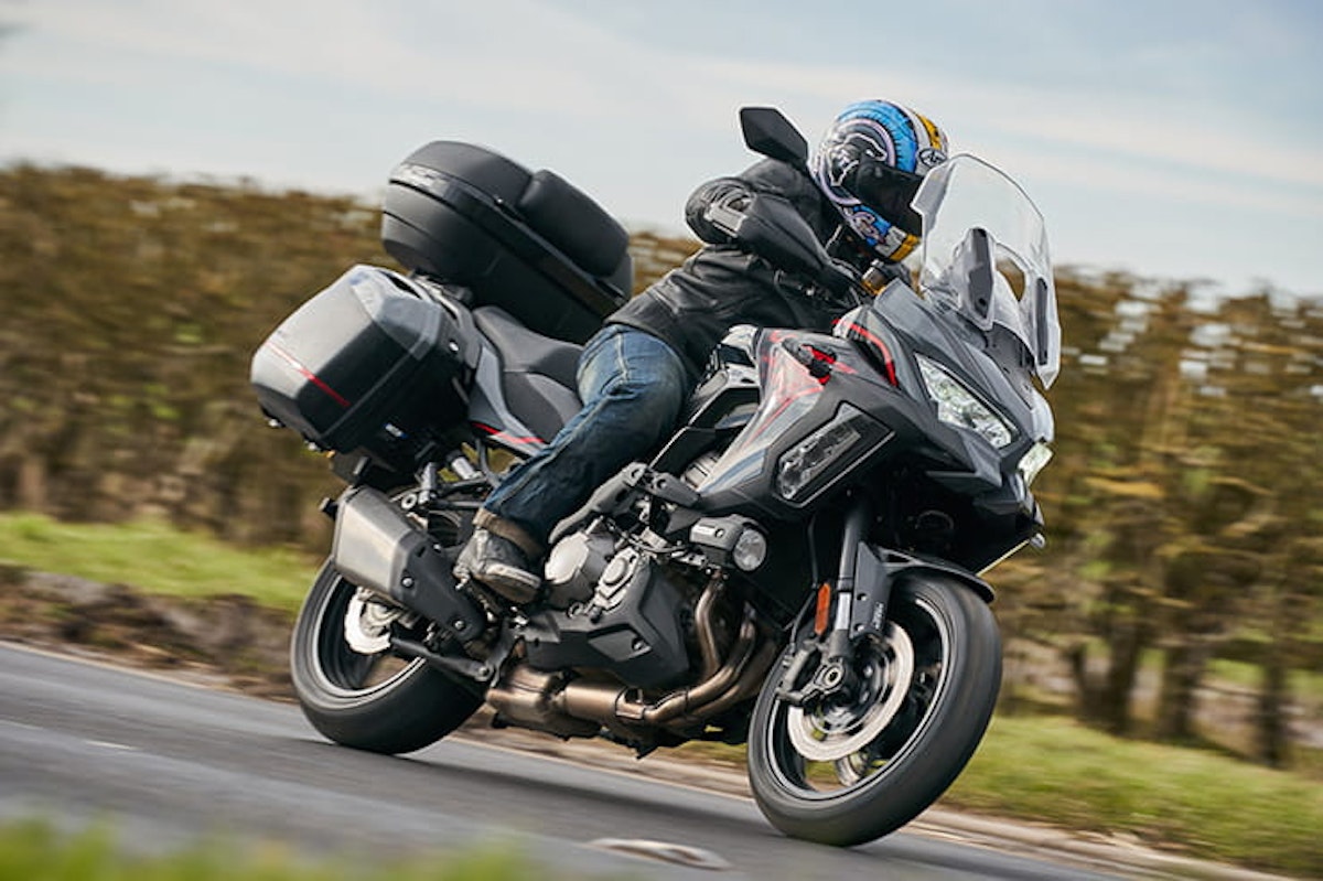 Kawasaki Versys 1000 S Grand Tourer Review 2021 | Bennetts