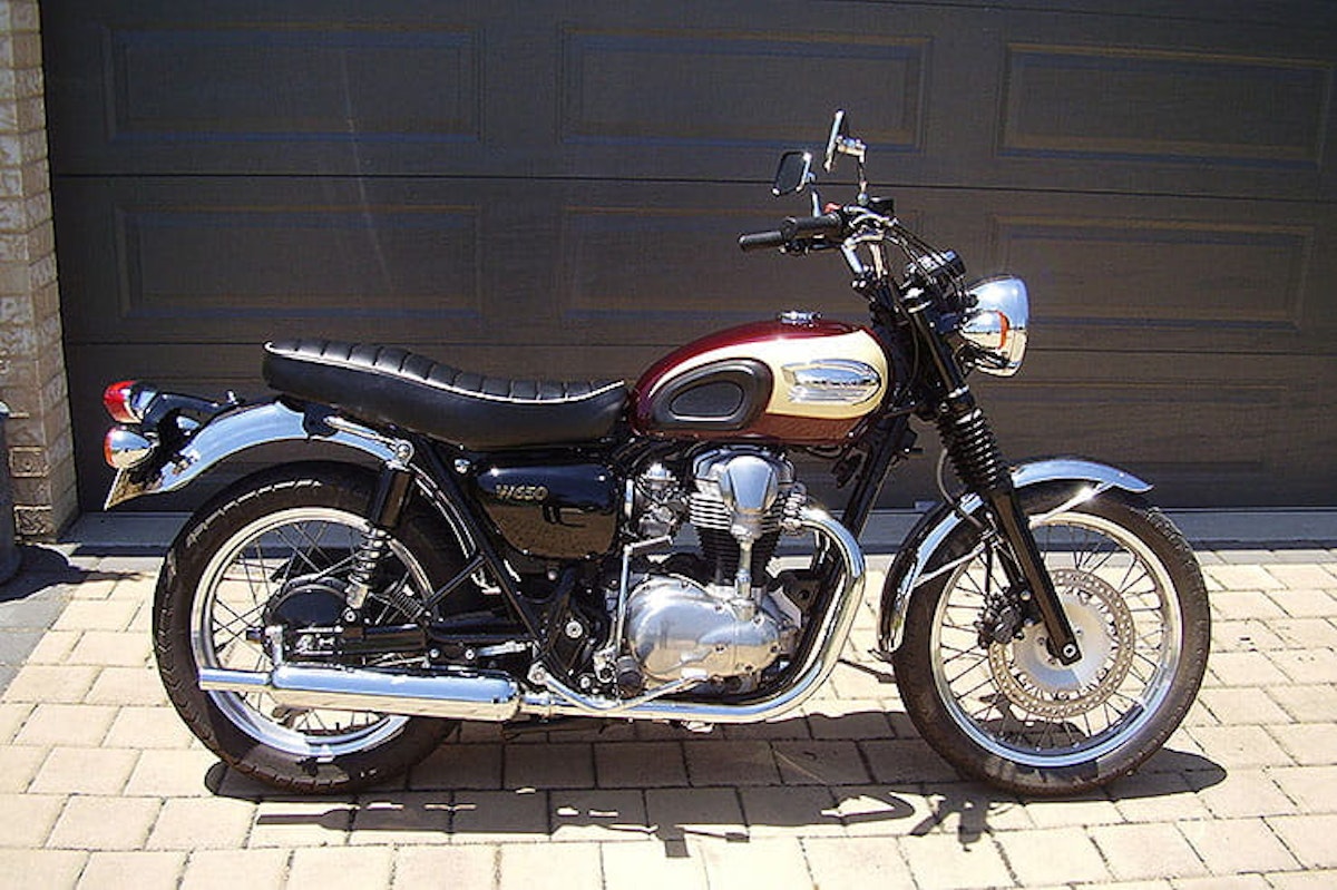 Kawasaki W650 (1999-2006) Review | + Full Buying Guide