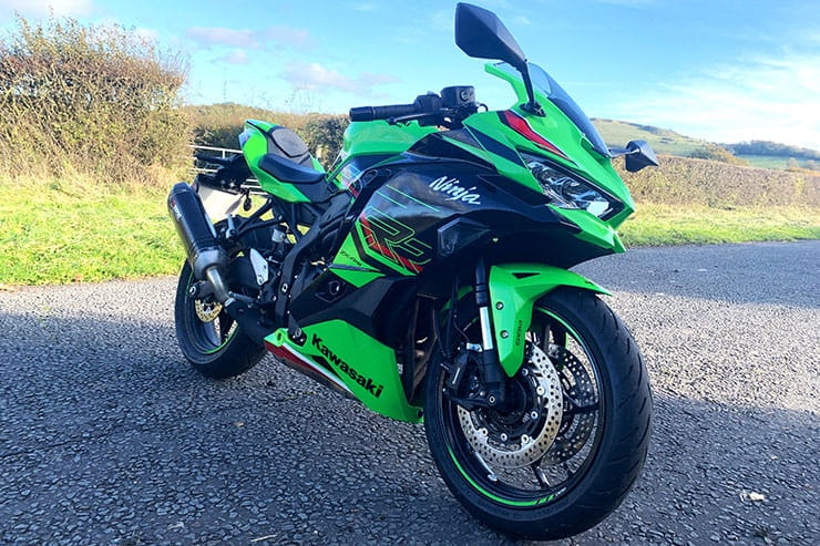 Kawasaki Ninja ZX-4RR (2024) - Review