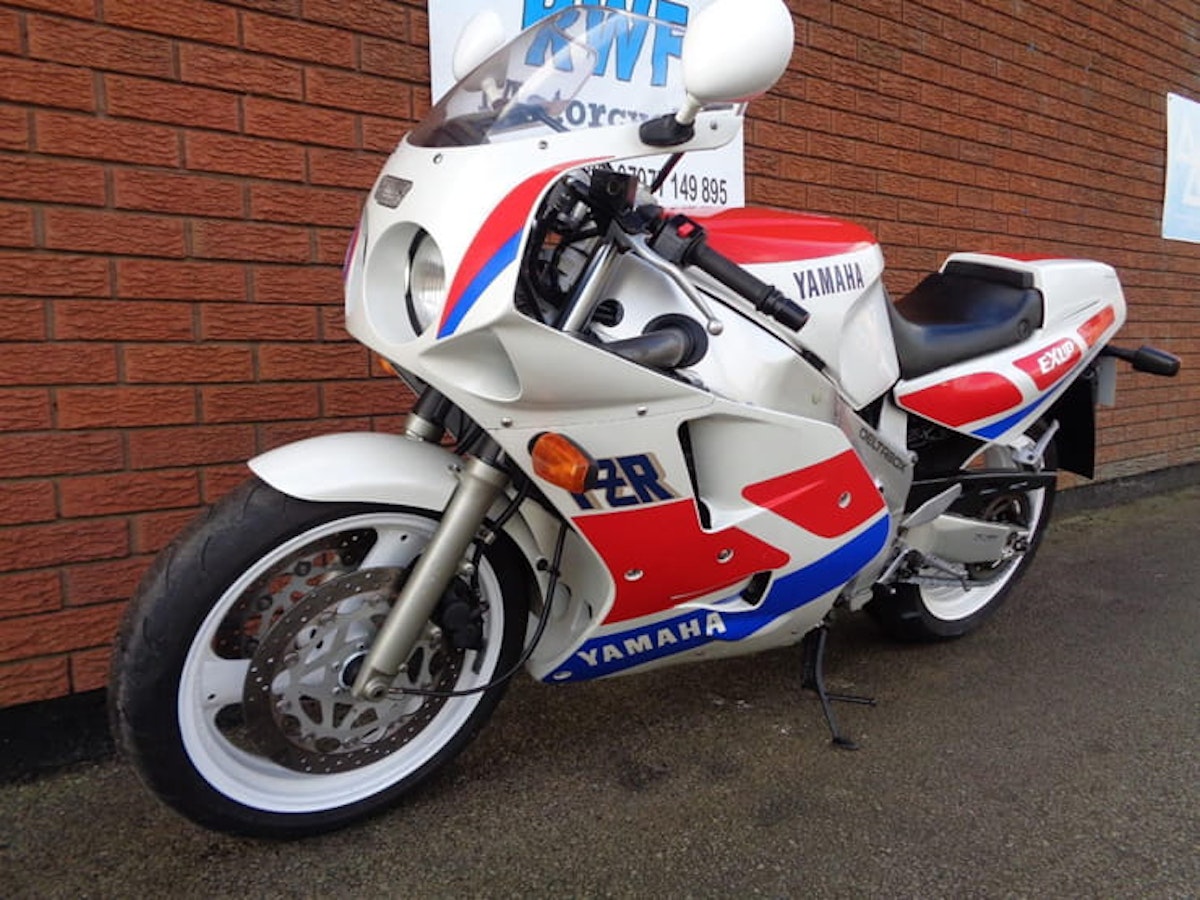 Yamaha FZR1000R EXUP | Modern classic used bike review