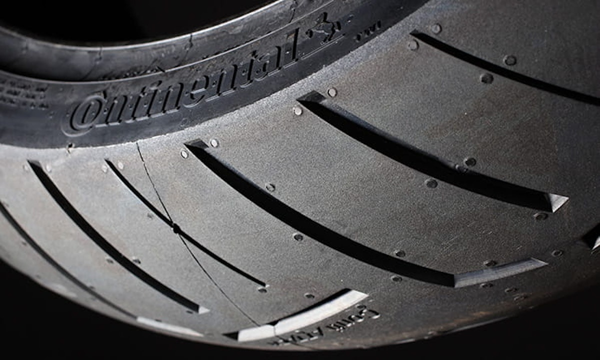 Complete guide to motorcycle tyres | BikeSocial FAQ