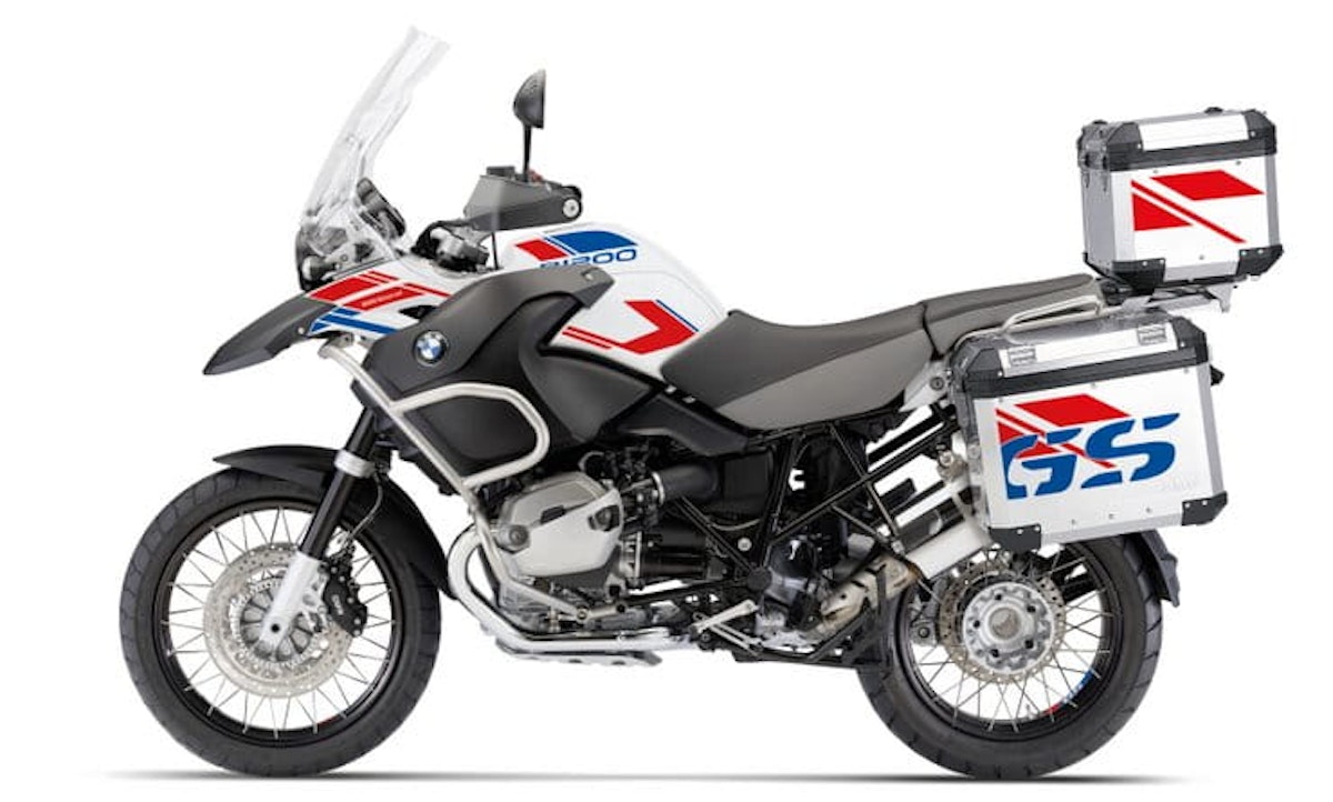 BMW’s new retrofit graphics sets | Full details and availability