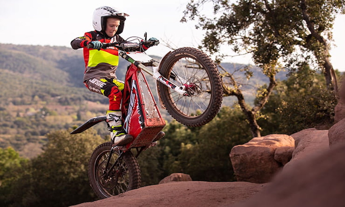 Triumph takes over OSET Bikes electric brand