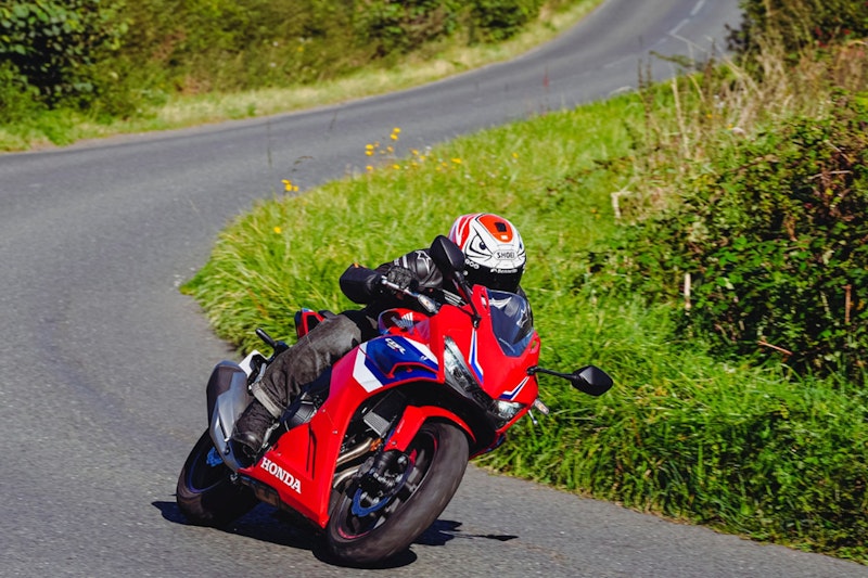 Better Riding: How far can I lean my motorcycle?