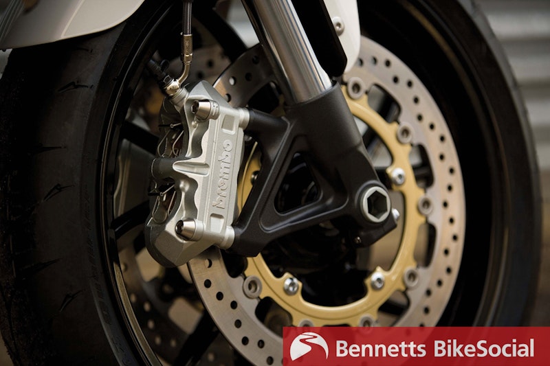 Triumph Speed Triple 1050 (2005-2010) - Review & Buying Guide