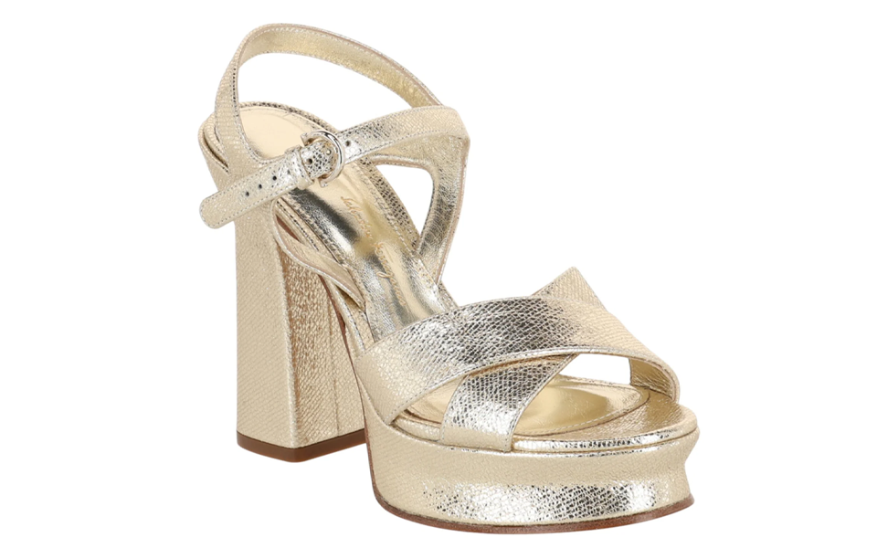 Welcome To Finger Lakes Premium Outlets® - A Shopping Center In ...