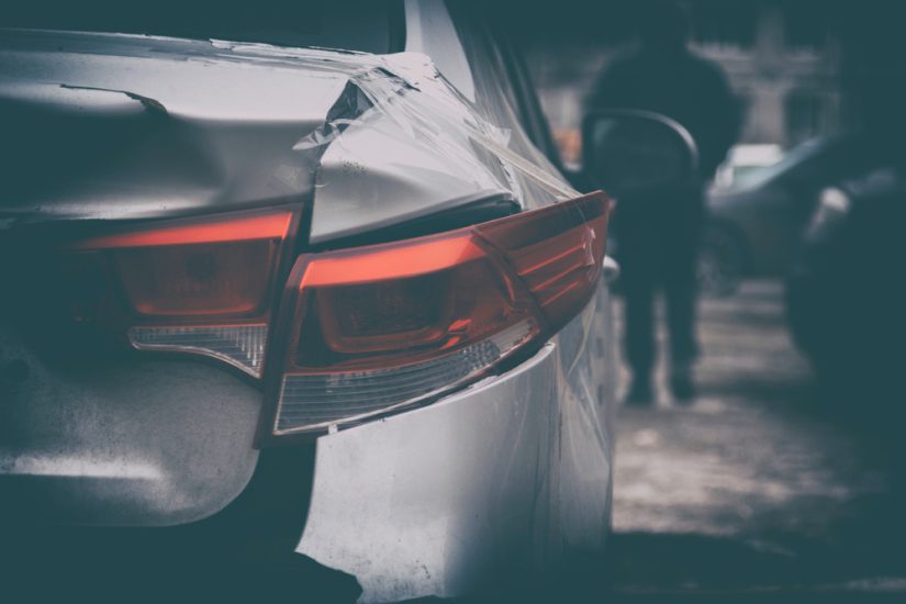 ¿Qué sucede si otra persona conduce mi automóvil y sufre un accidente?