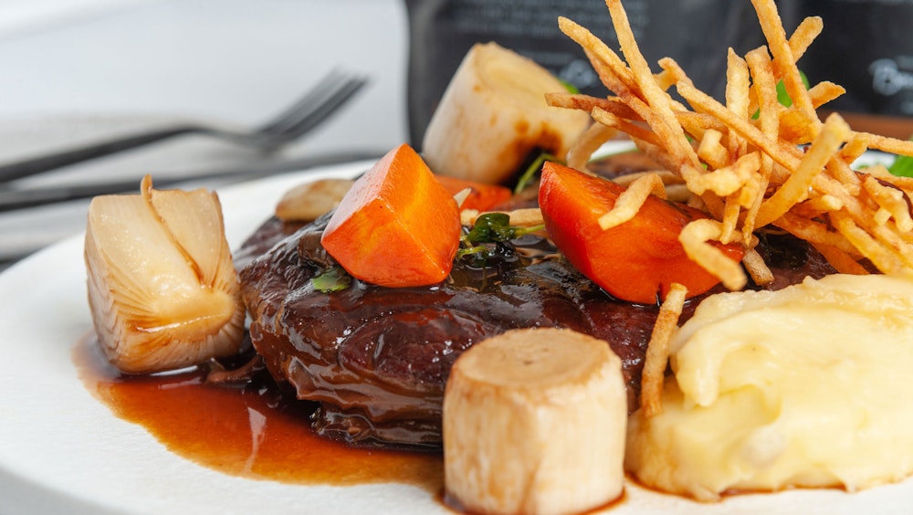 News How to cook Veal Osso Buco ft. Bone Roasters Veal Stock, Veal Jus ...