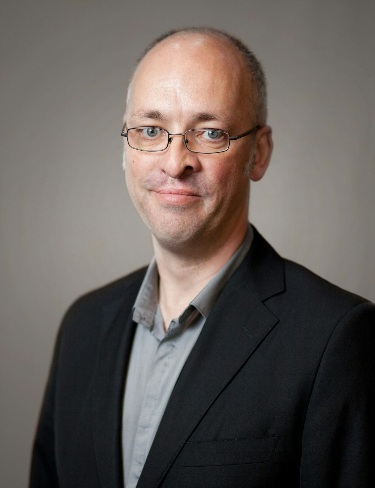 Andrew Barrie — Asia Media Centre