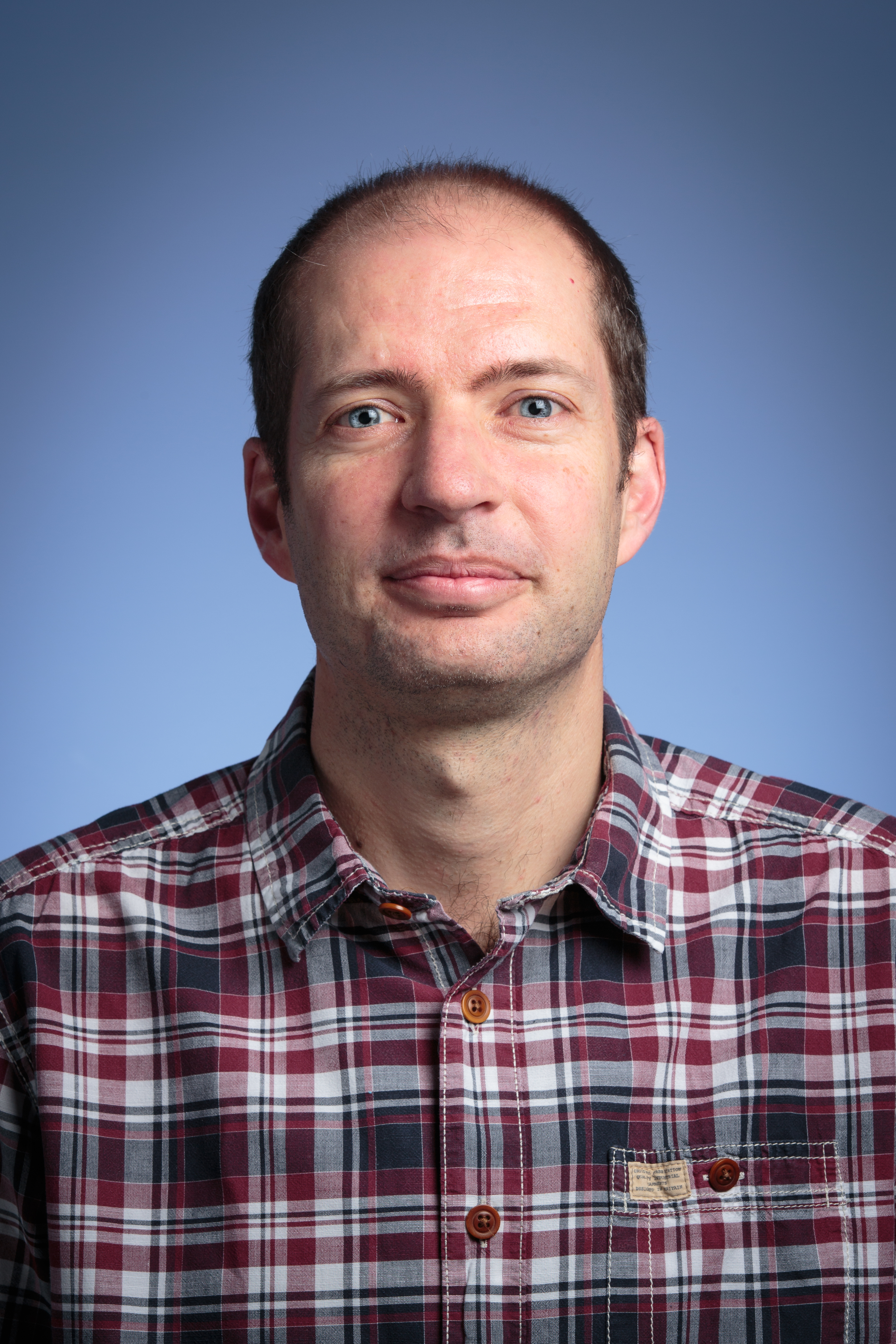 Ian Huffer — Asia Media Centre