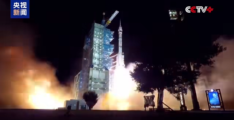 Space Race 2.0: The US-China Battle for the Moon