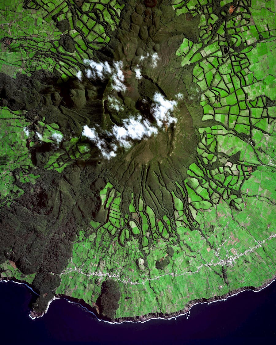 Serra de Santa Bárbara Volcano