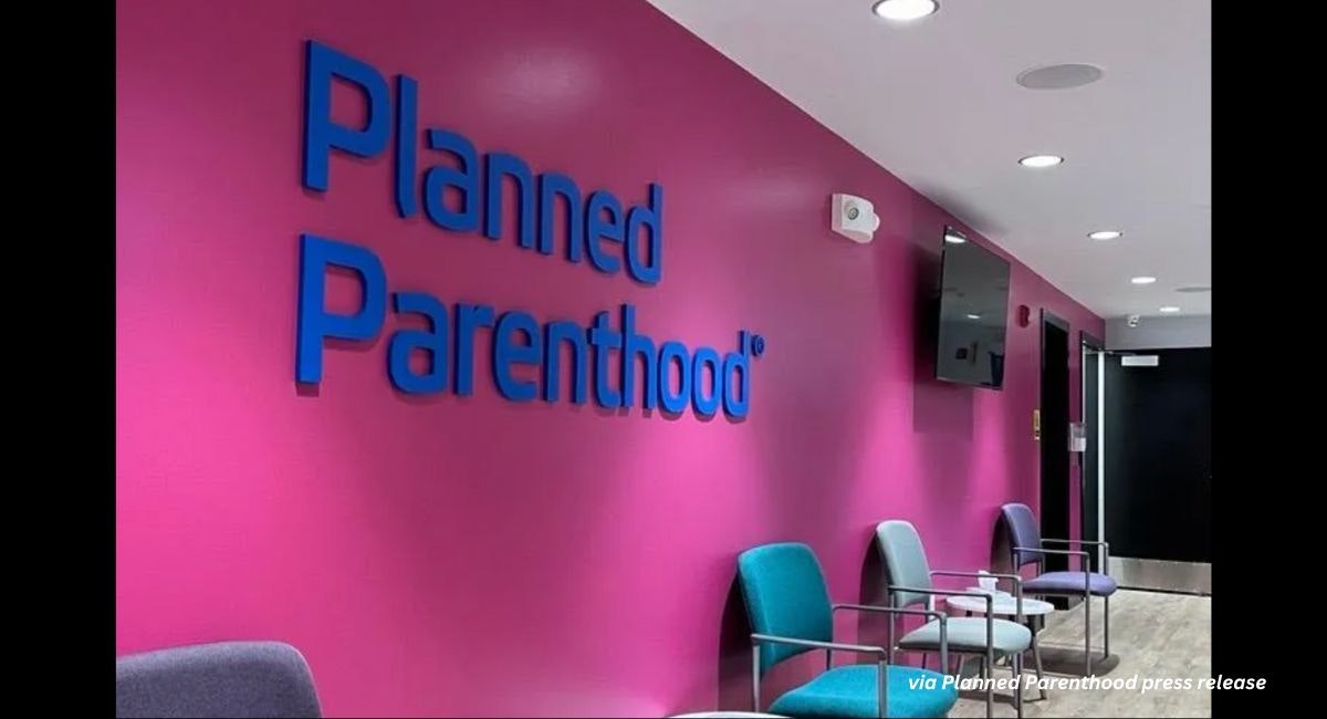 Illinois Planned Parenthood reopens after arson, expands abortion ...