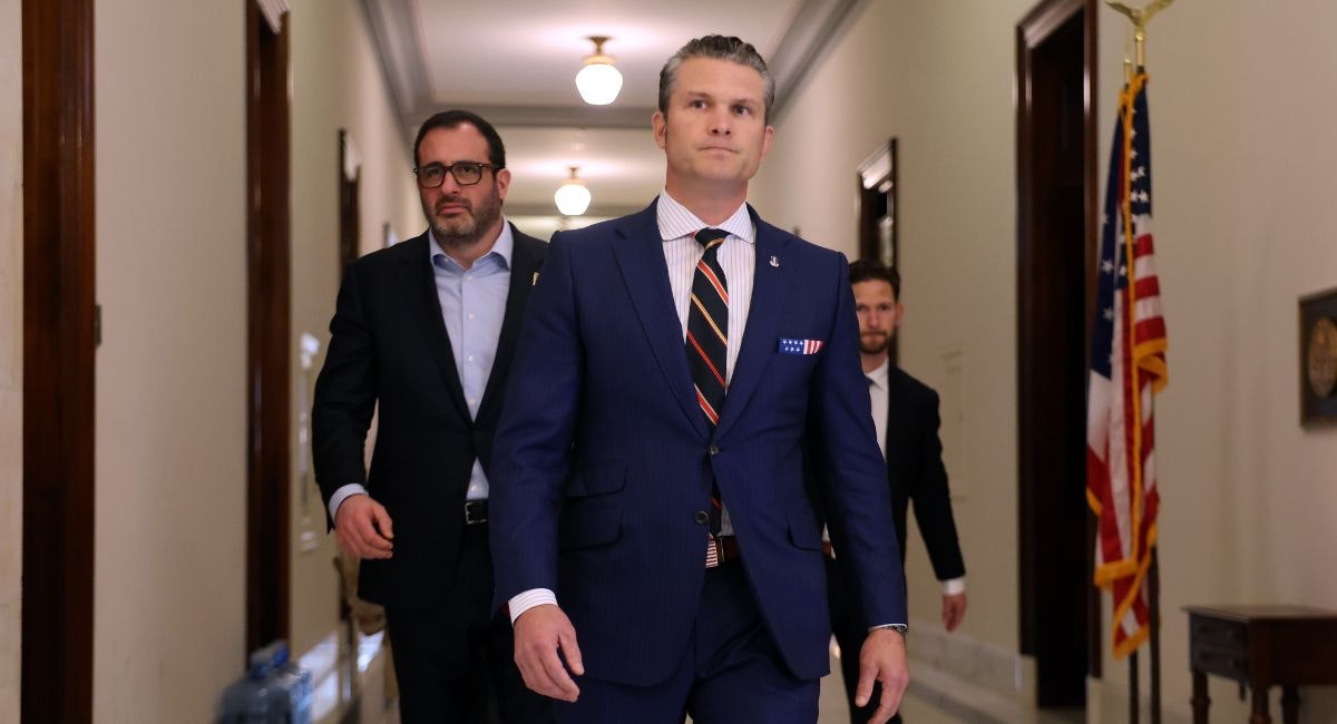 Trump picks outspoken veteran Pete Hegseth as Secretary of Defense ...