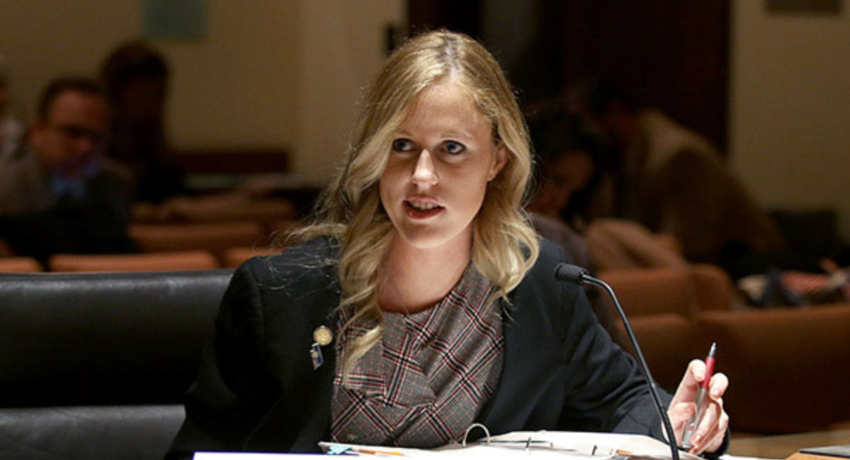 Female Nebraska senator receives rape and death threats over heartbeat ...